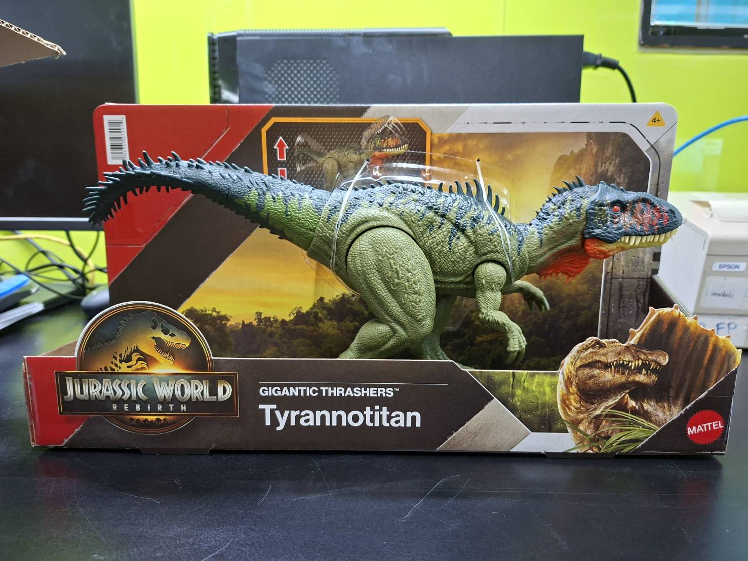 Jurassic World Rebirth Gigantic Thrashers Eortriceratops (JGB92 ...