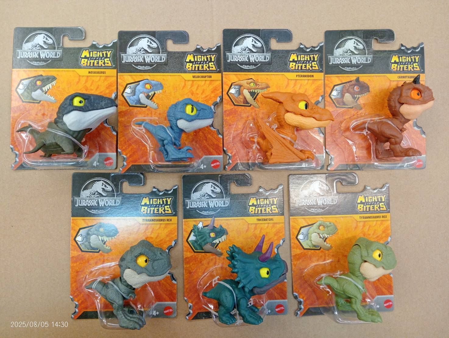 Jurassic World Mighty Little Biters (JDC39) | Shopee Malaysia