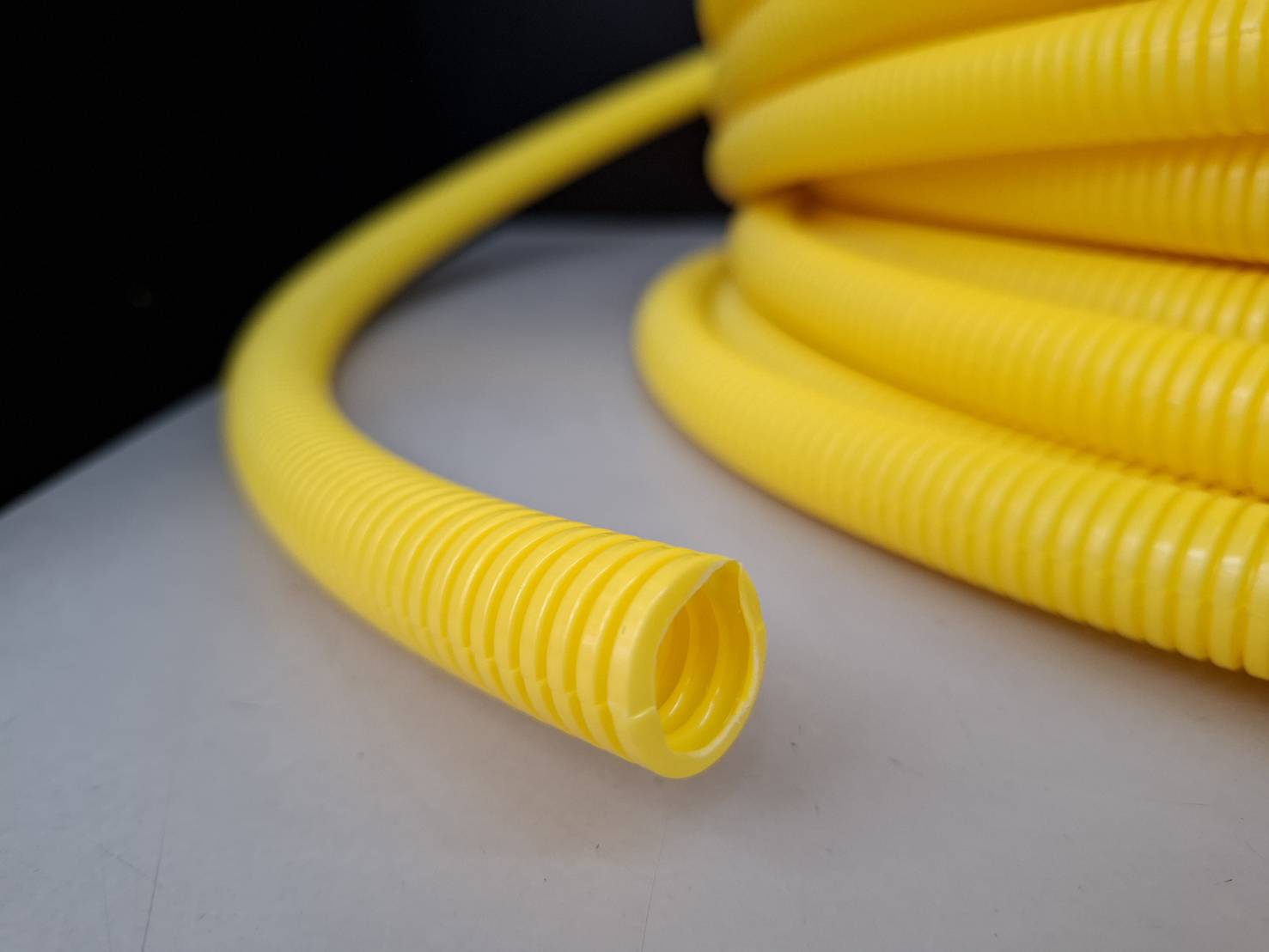 Corrugated Pattern NANO Flexible Ducting Hose Lift Up Roll Yellow PVC ...
