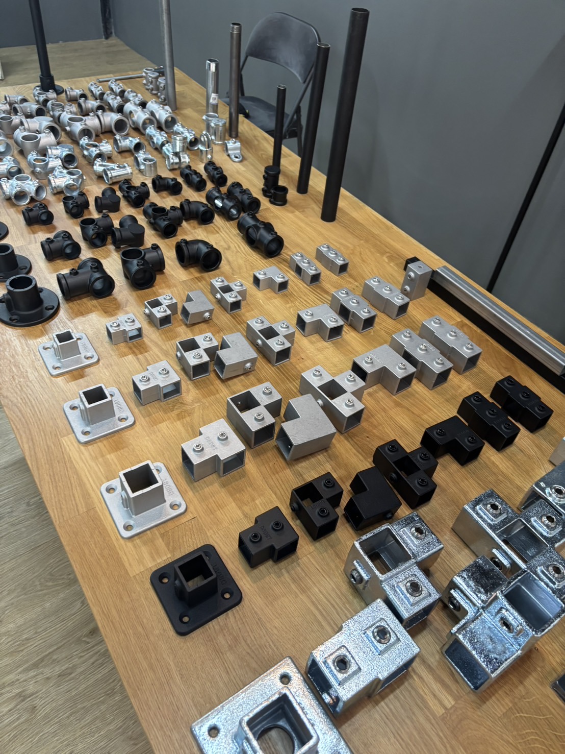 Box Steel Connector 20x20 25x25 30x30 Mm. Put On The Lock Easy To Use ...