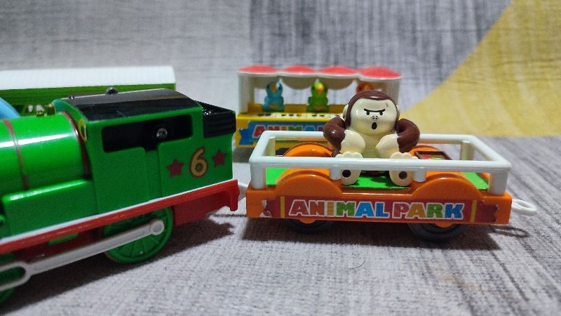 Thomas & Friends Trackmaster Animal Park Percy Motorized TOMY Plarail ...