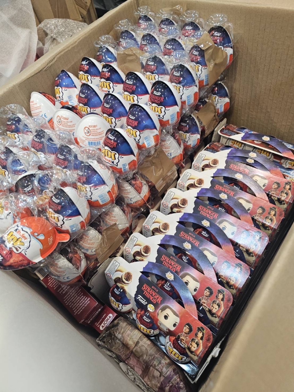 Kinder Joy x Stranger Things Egg Snacks Popular With Toys Random Eggs ...