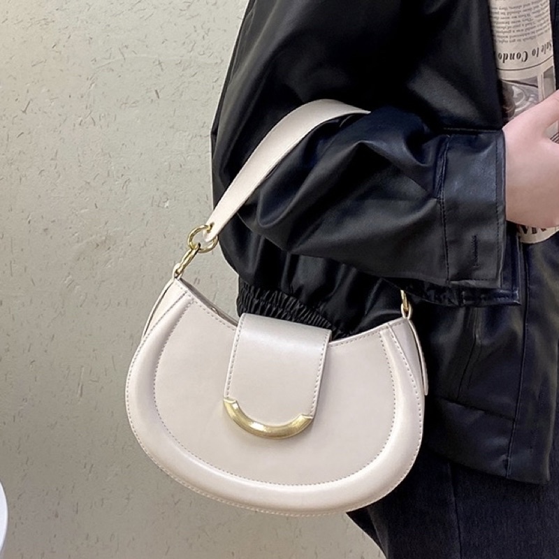 All Year Round Good Match Half-Moon Underarm Bag Handbag Diagonal ...