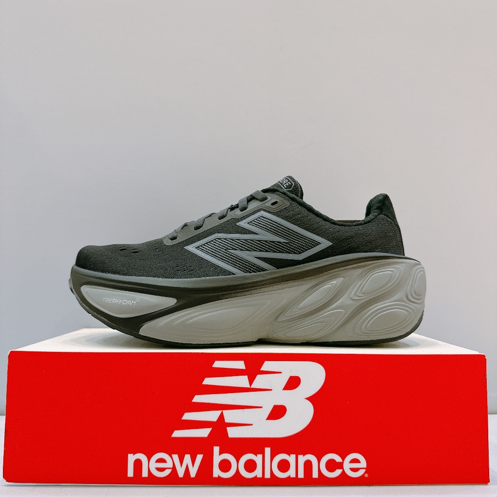 New Balance NB More v5 Women's Shoes D Last Wide Black Cushioning ...