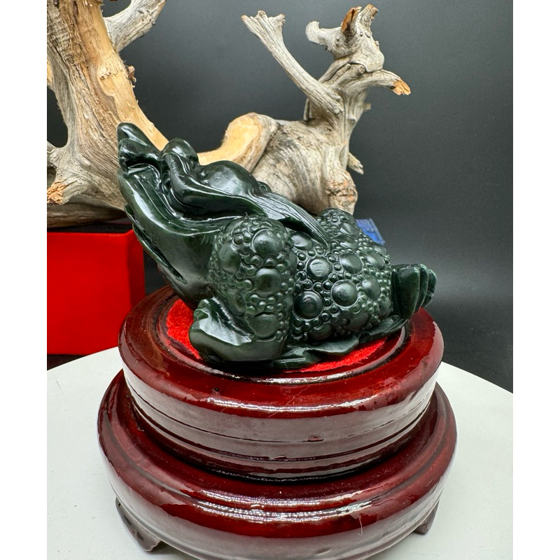 Fidelity Natural Hetian Jasper, Hand-Carved Three-Legged Golden Toad ...