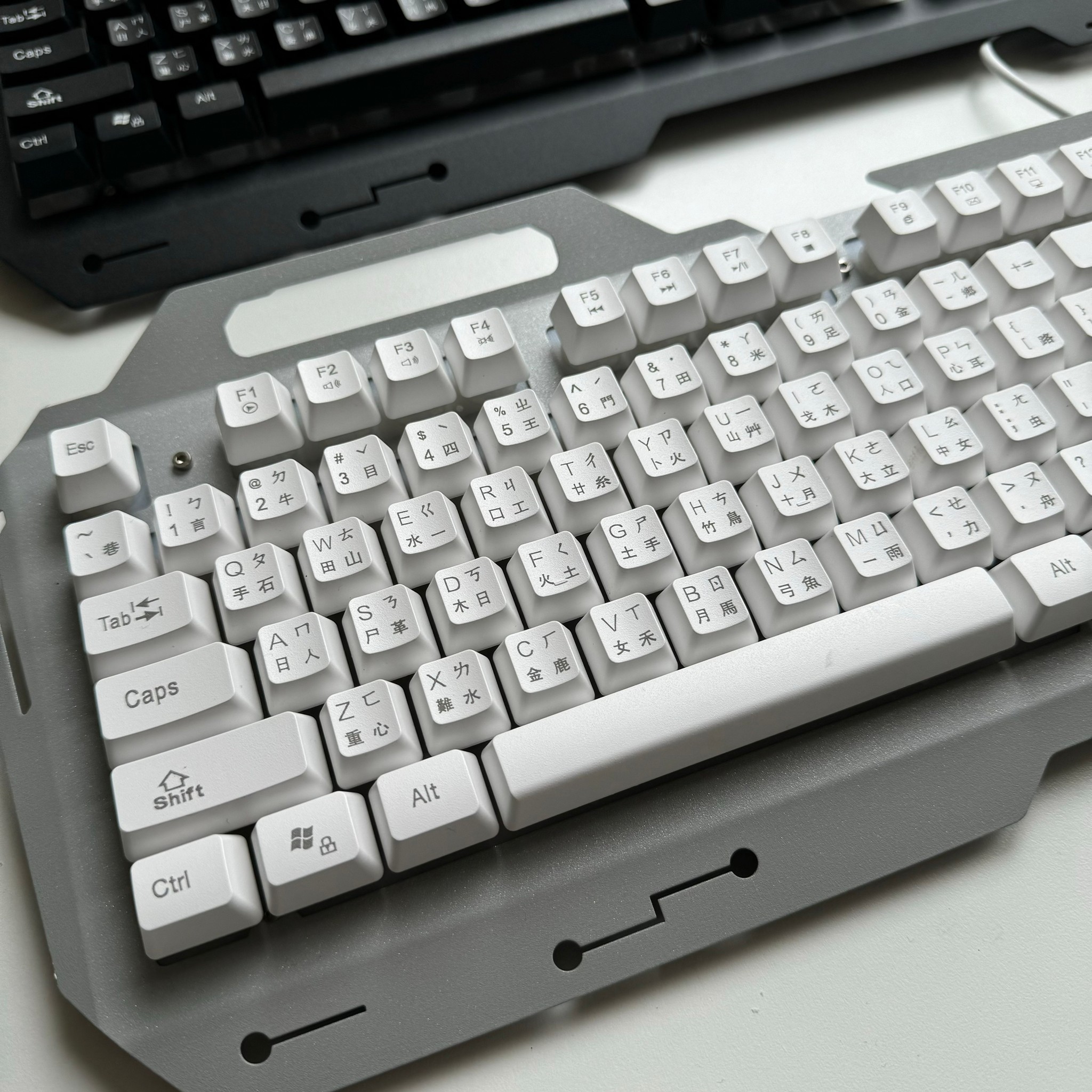 HongJin HJ-221 Wired Gaming Keyboard Fallen Angel Red Axis Feel ...