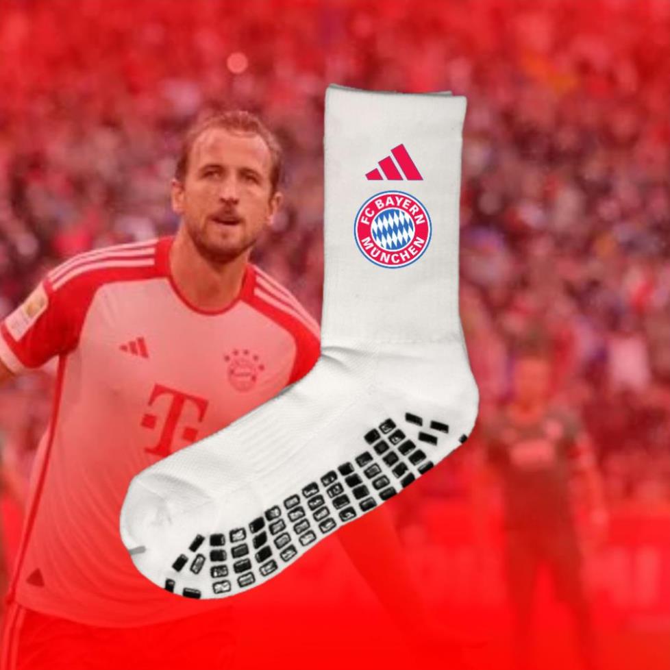 Anti-slip soccer socks, soccer socks with club logo Bayern Munich ...
