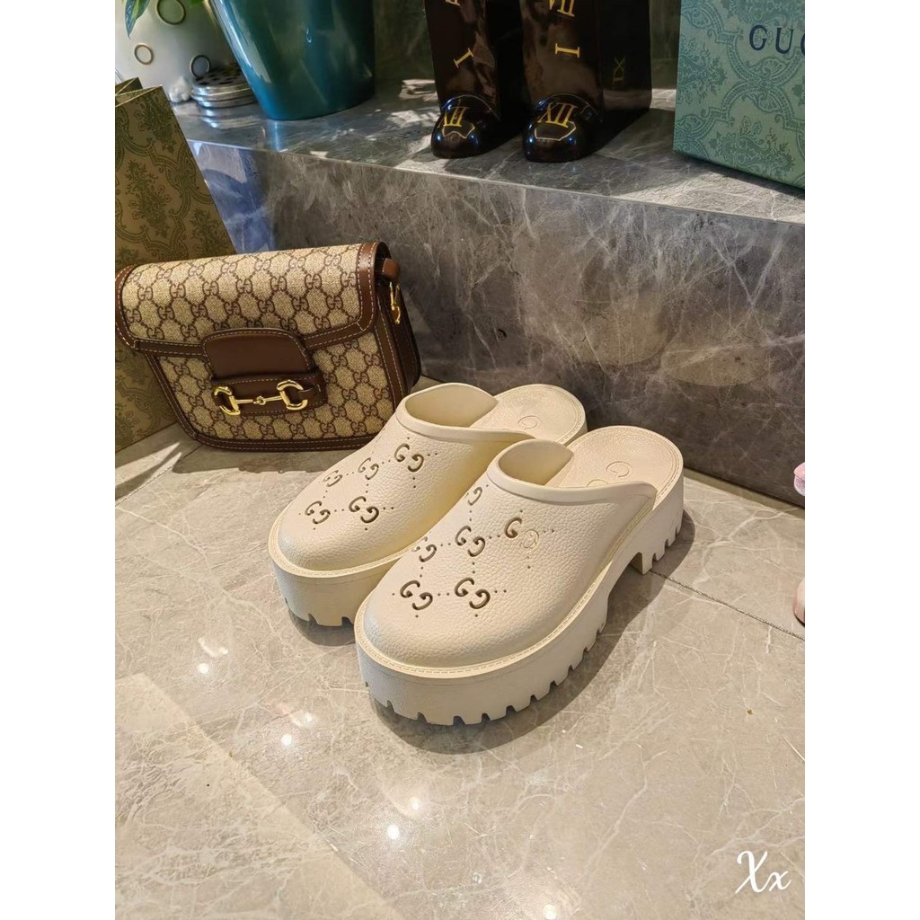 New color crocs 2024 (large form) | Shopee Malaysia
