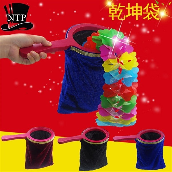 New, easy-to-use 2-compartment, 3-compartment magic trick bag (player's ...