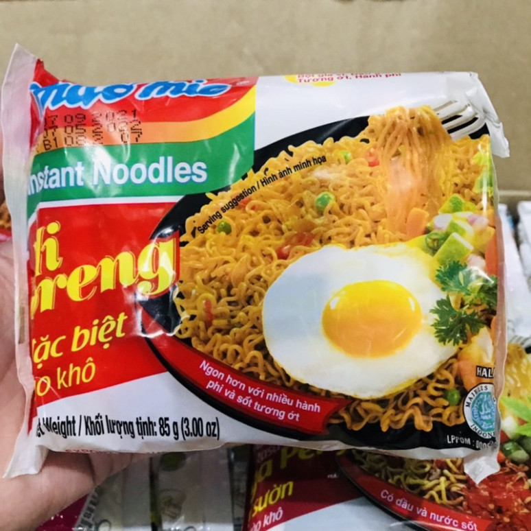Package of Indomie Goreng Dry Fried Noodles with 4 super delicious ...