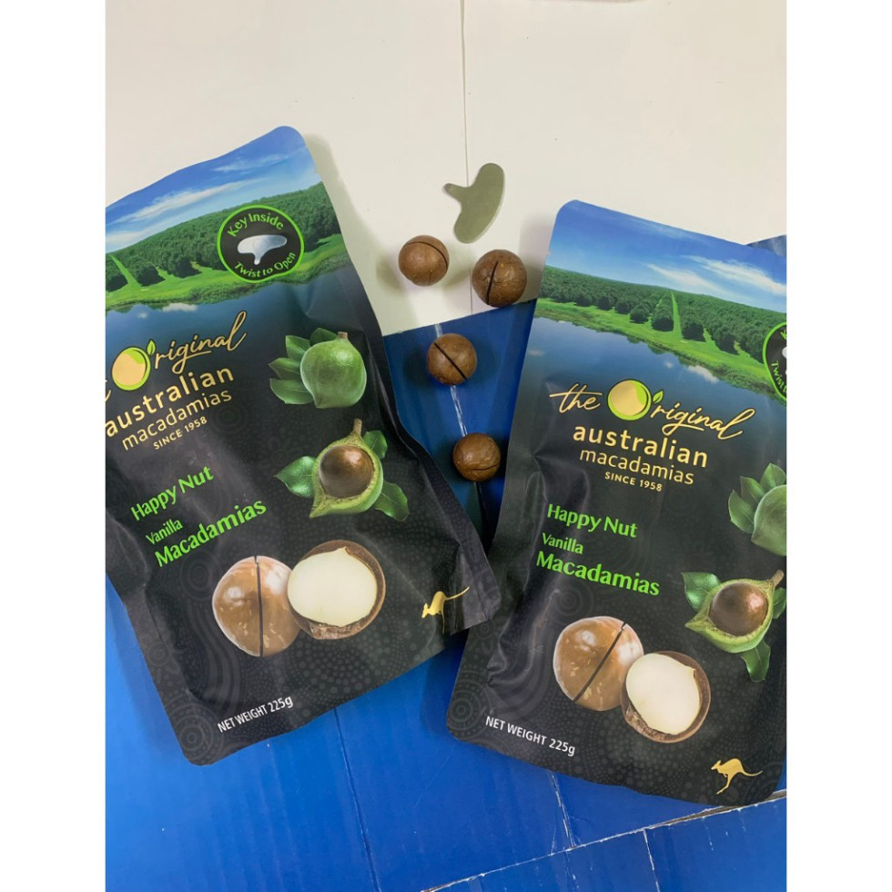 Premium whole shell Australian Macadamia nuts - Macadamias Australia ...