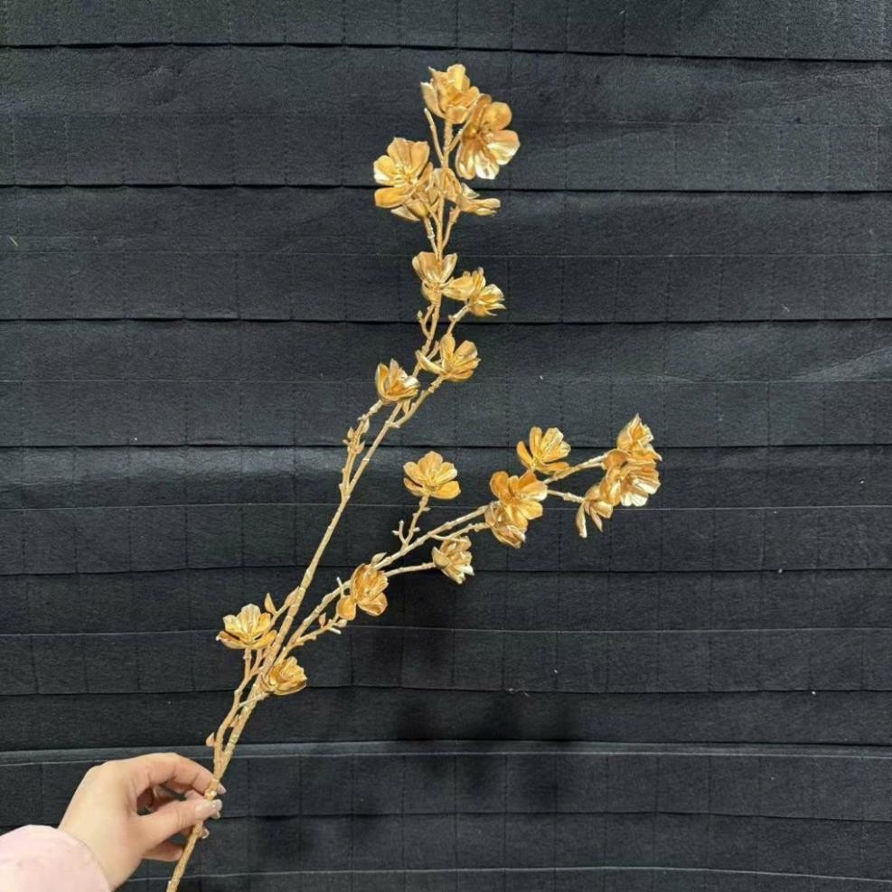 Bronze fig branches, bronze roses, ancient bronze peaches decorate ...