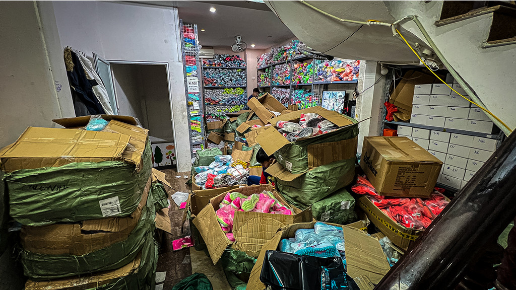 Wika 3-Stripes Toni Kroos Football Boots, TF Spikes, Grip, Color ...