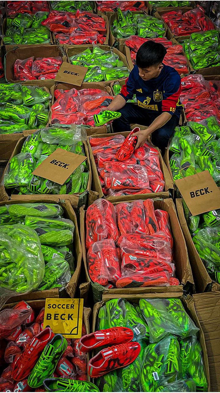 Wika 3-Stripes Toni Kroos Football Boots, TF Spikes, Grip, Color ...