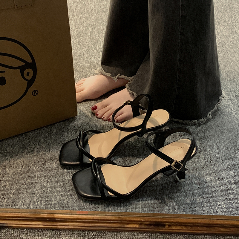 7p Pointed Heel Sandal With Cross Straps, basic High Heels Easy To ...