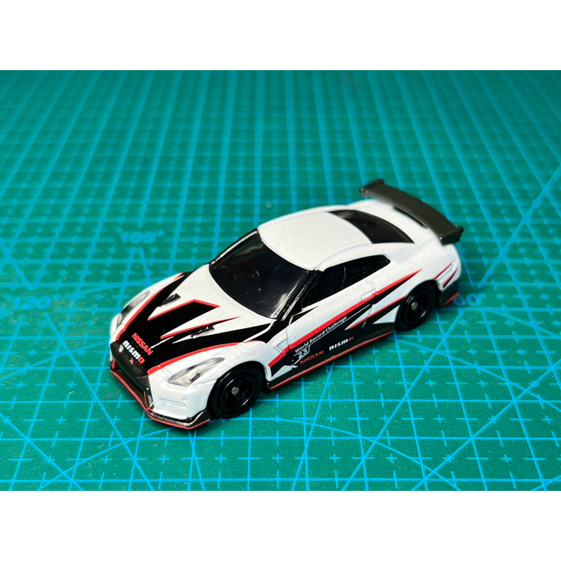 Hobby Store model car Tomica Nissan GTR - R35 Nismo White Black (No Box ...