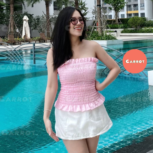 Pinch body-hugging crop top that can be used as a skirt to flatter the ...