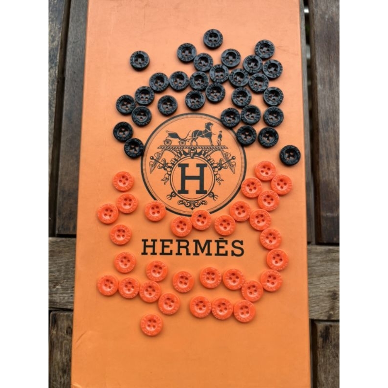 Clothes button H | Shopee Malaysia