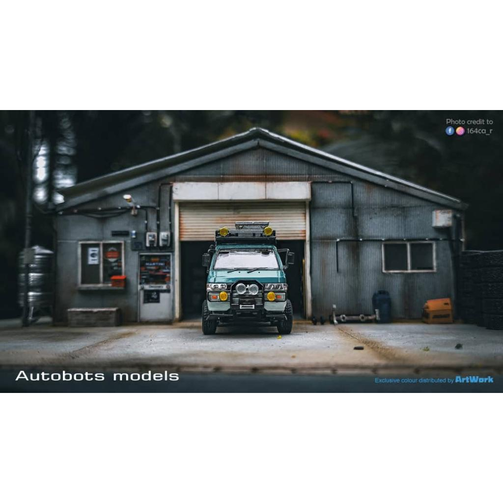 1:64 AUTOBOTS MODEL - Delica StarWagon 4x4 Green Silver Color | Shopee ...