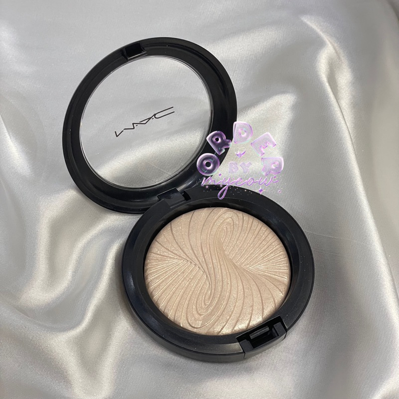 [MAC] Trick of The Light Extra Dimension Skinfinish Highlighter in ...