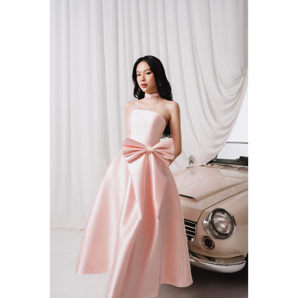 Long Flared dress with chest cup and waist bow with luxurious party ...