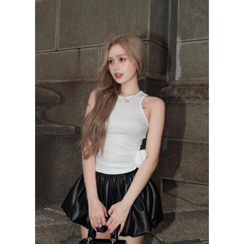 Sexy and Attractive High Waist Flared Leather Skirts for Going to the Bar and Going Out Are ...