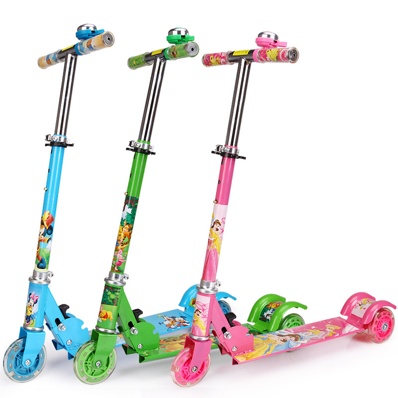 Permanent Glowing 3-Wheel Steel Frame Scooter with Bell, Foldable ...