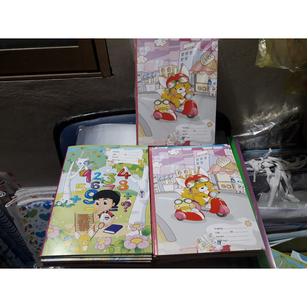 Notebook for elementary school students with many cute pictures, 4-cup ...