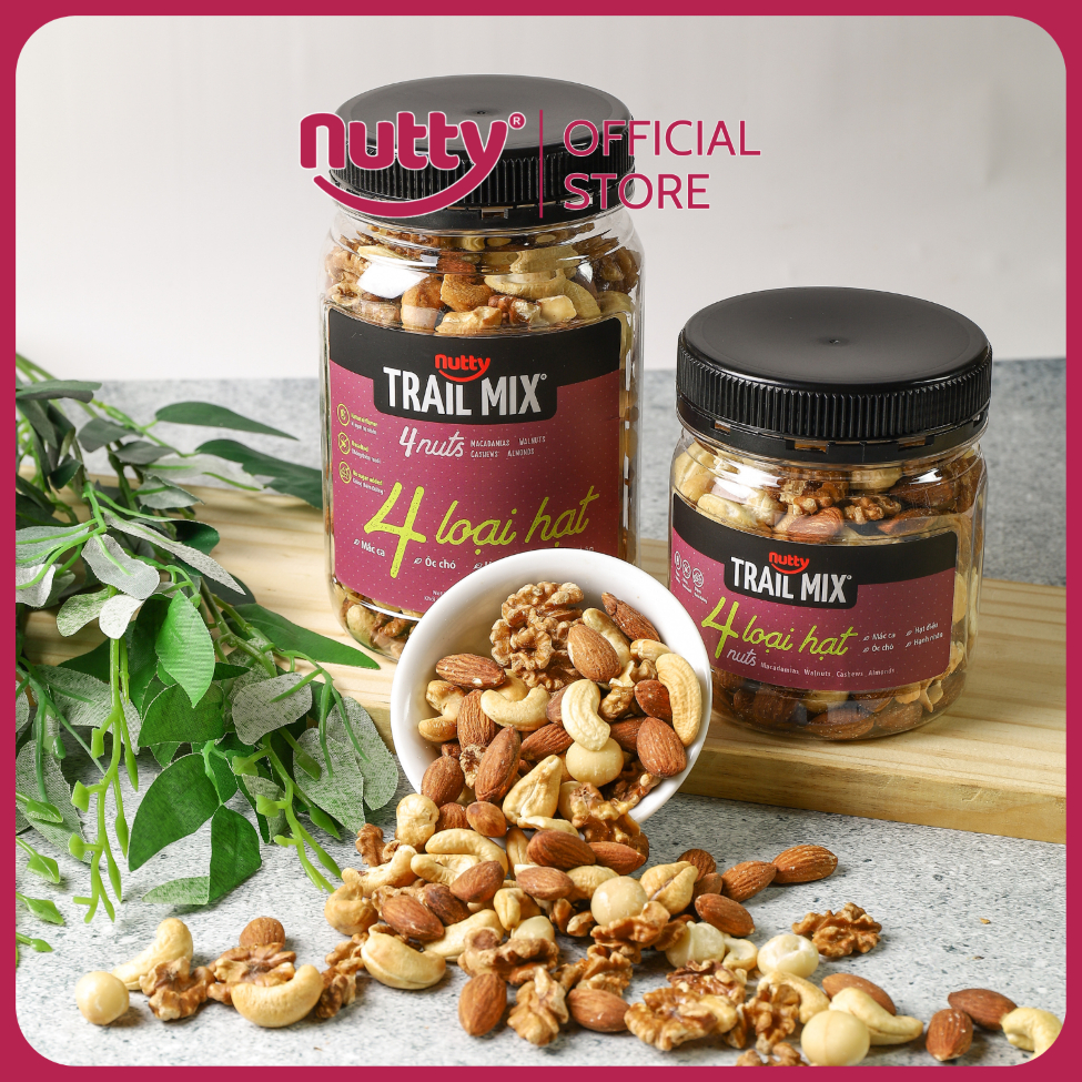 Trailmix of 4 types of Nuts - Mix of 4 types of nutritious grilled nuts ...