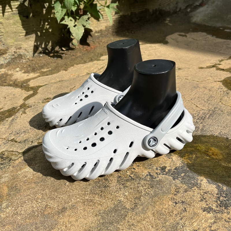[Authentic] High Quality Genuine Crocs ECHO Sandals with cut defects ...