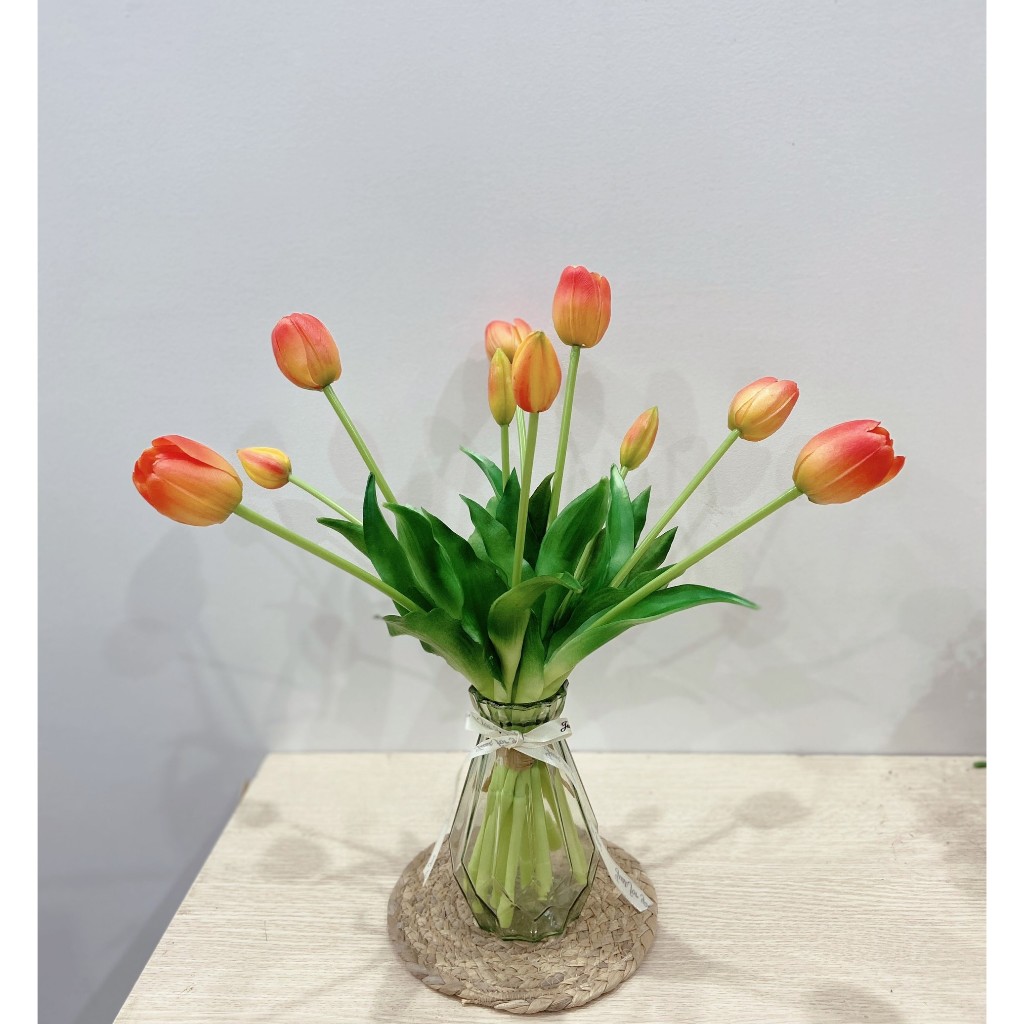 [REAL Shop PHOTOS] - Vase Combo with tulips - Grade 1 rubber tulip ...