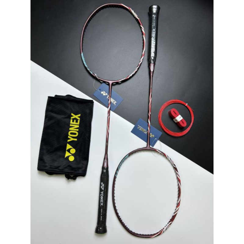 Astrox 100z red badminton racket, nice version 1.1, max 12kg | Shopee ...