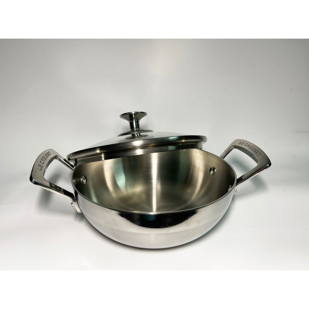 Le Creuset one-piece cast stainless steel deep hot pot pan 20cm, 22cm ...