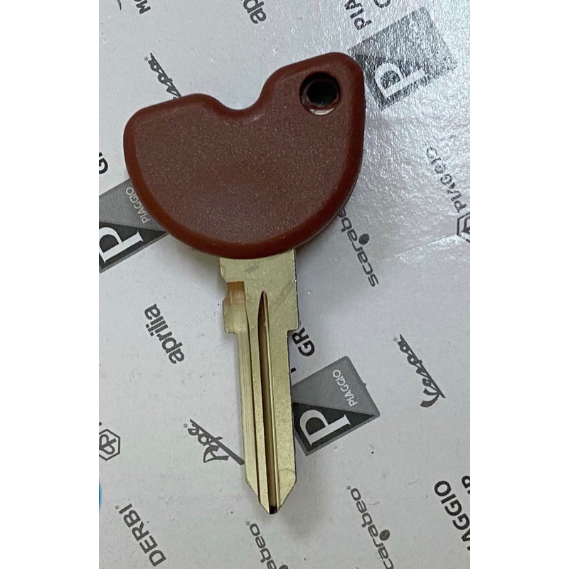 VESPA GENUINE KEY CHAIN (Brown and Blue Key) | Shopee Malaysia