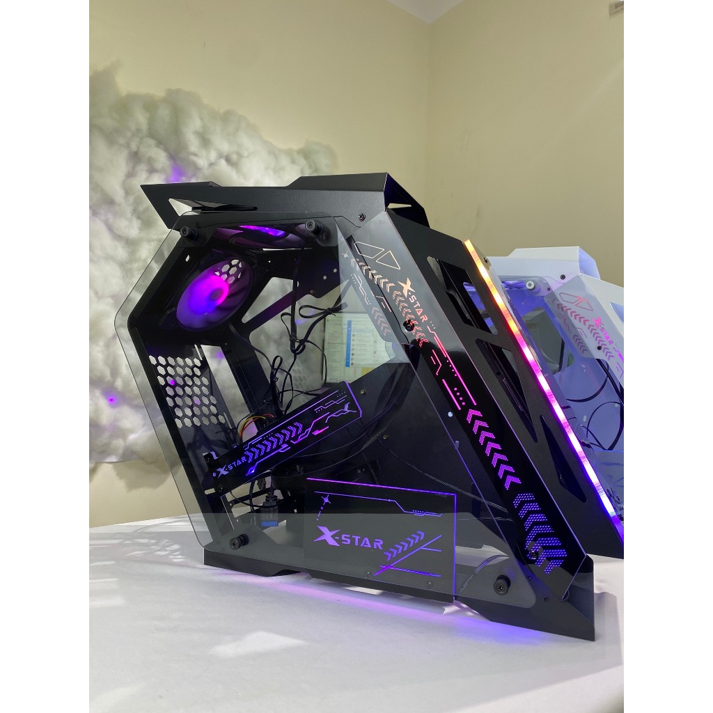 Robot Xstar computer case black and white. Case comes with 3 fans ...
