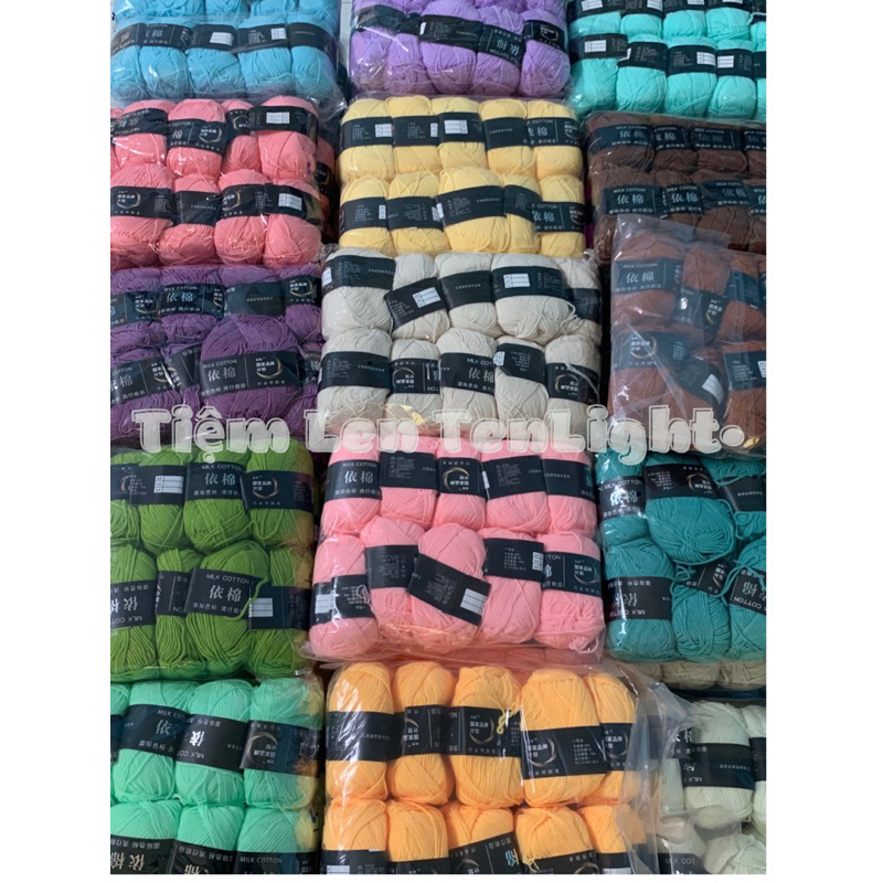 Combo of 10 rolls of black wool of the same color, black wool combo of ...