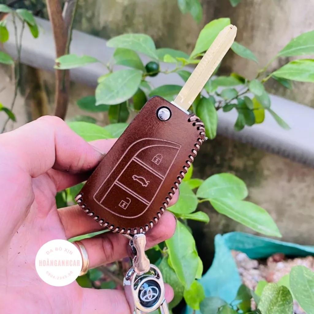 Toyota Fortuner, Innova, Hilux, Altis key covers, leather key covers ...
