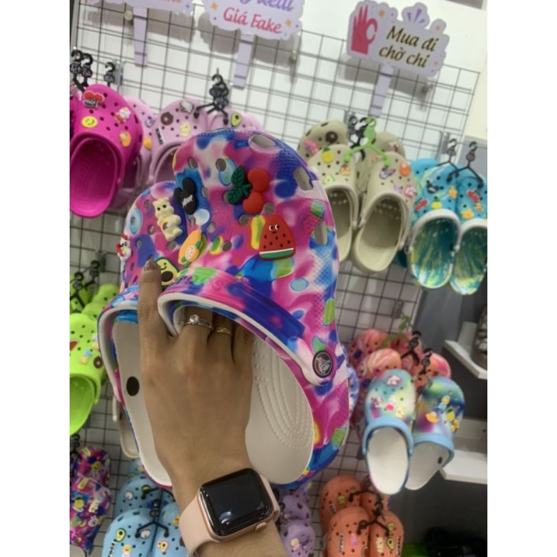 Crocs slippers with lotus pink (genuine error) with sticker | Shopee ...