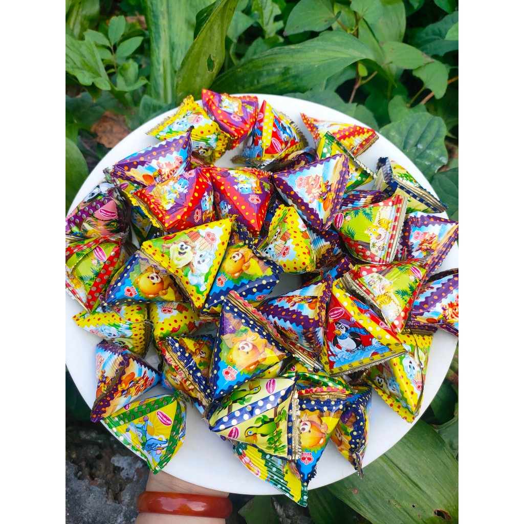 500g DELICIOUS TRIANGLE CHOCOLATE CANDY | Shopee Malaysia