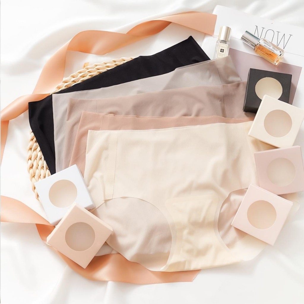 Set of 6 invisible rubber women's underwear with no seams, no visible ...