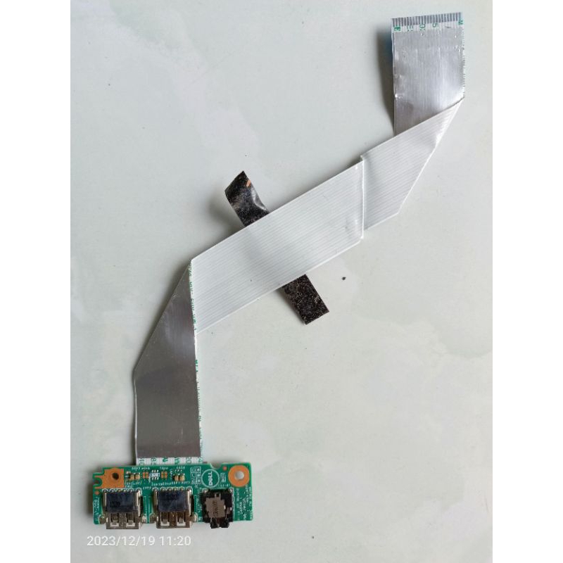 Dell N3558f-P47f-001 USB Blister + Headphone Jack with Cable | Shopee ...