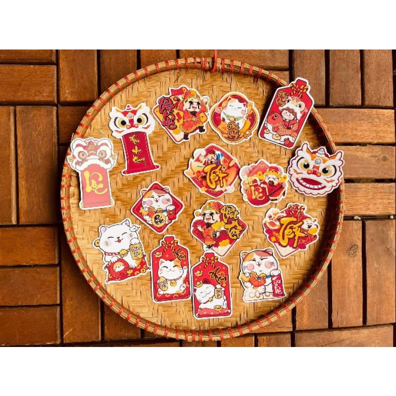 (FREE String INCLUDED) Set of 18 extremely beautiful CNY 2024 tags ...