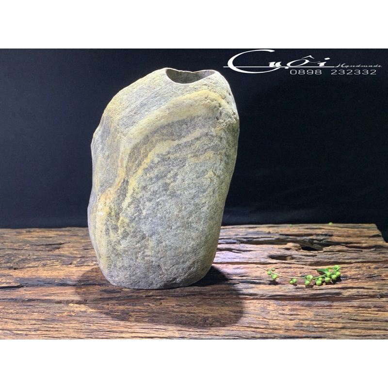 Flower vase made from real stream pebbles (specialized in decor ...