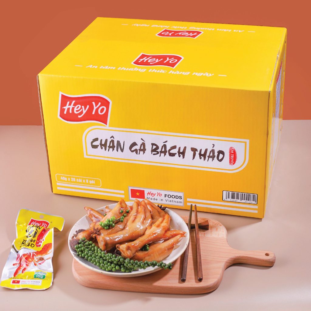 Hey yo Vietnamese herbal chicken feet, delicious and cheap snack combo ...