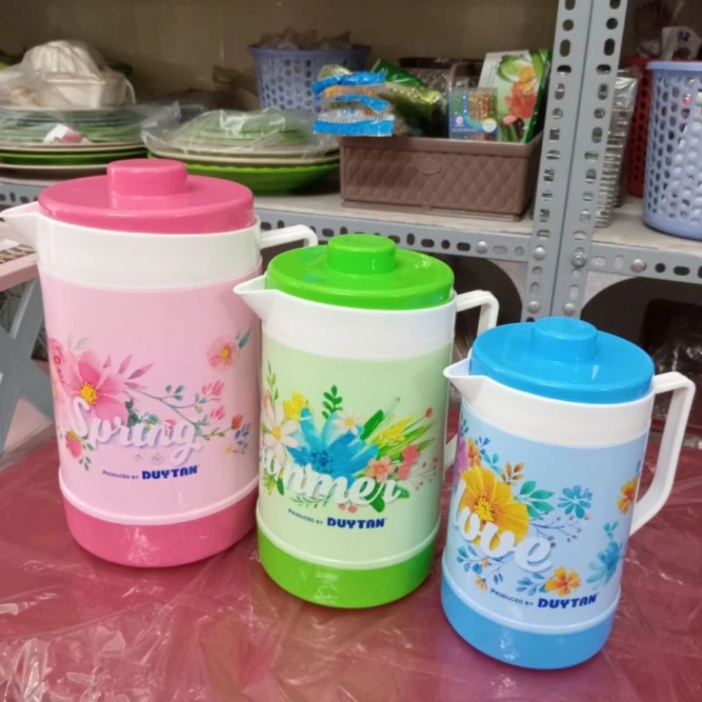 Style mugs, thermos plastic bottles with handles, plastic mugs with ...