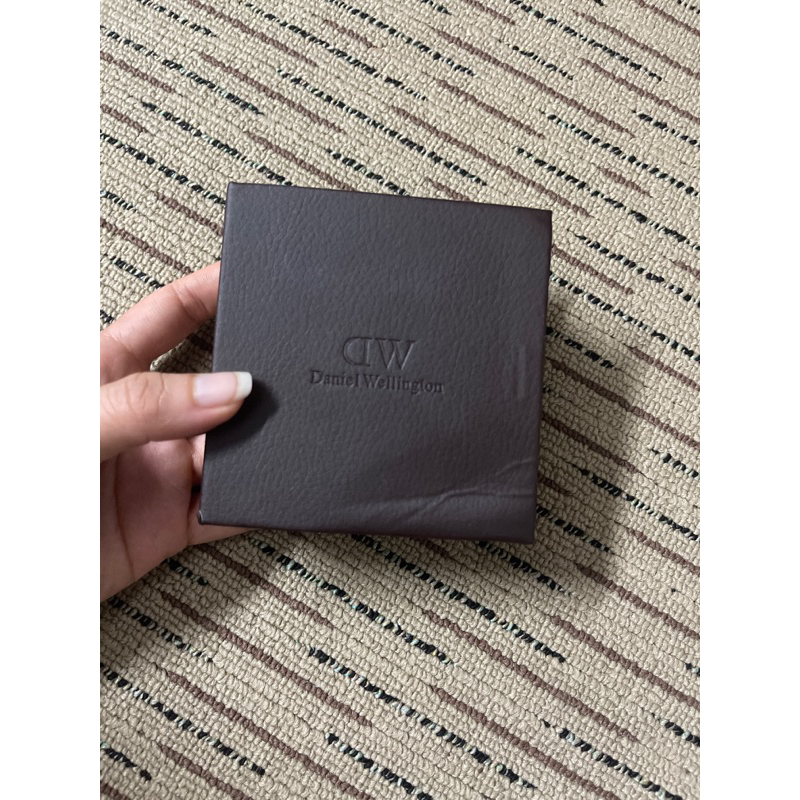 Dw Box Genuine Error | Shopee Malaysia