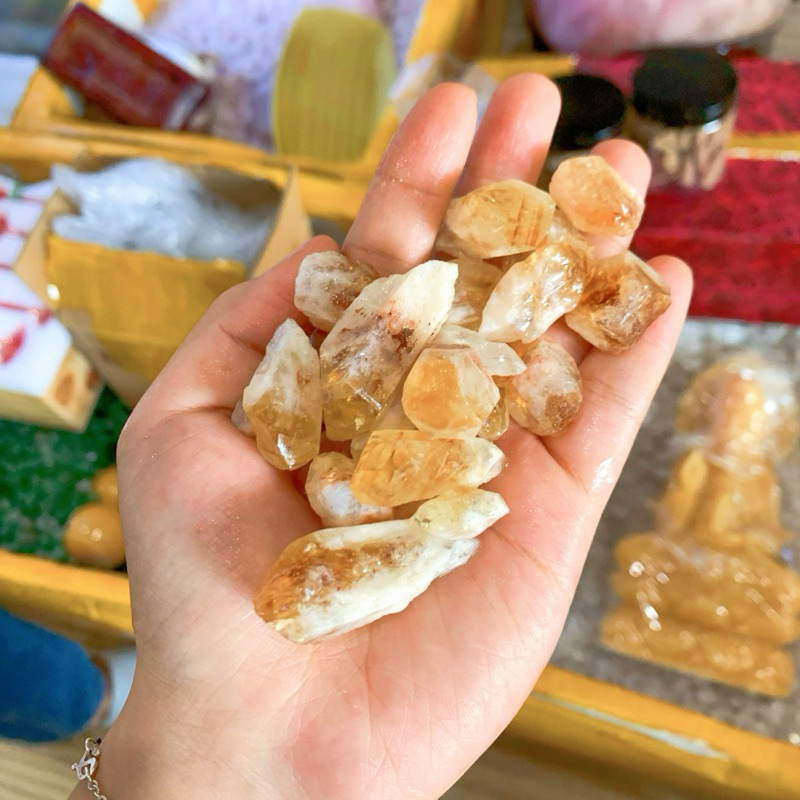 Yellow quartz stone sprouts - Prosperous, complete Brazilian Citrine ...
