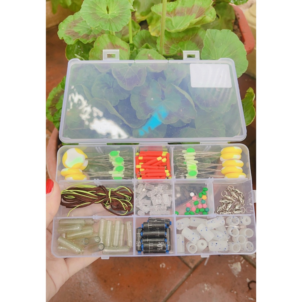 HIGH QUALITY ACCESSORIES BOX OF 10 HUNTING SETS WITH FULL ACCESSORIES ...