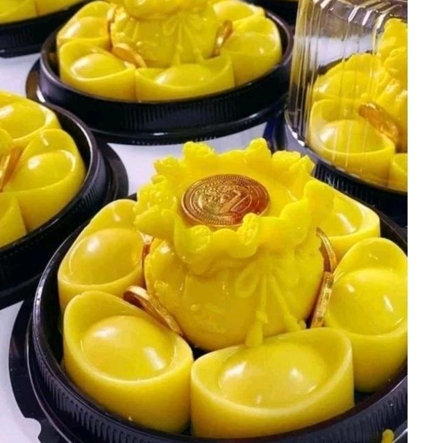 Box A016 containing 14 cm sticky rice cakes (Set of 50 and 100 boxes ...