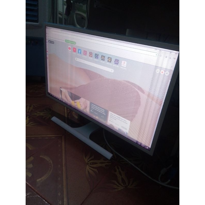 Samsung 32 in led computer screen is blurred | Shopee Malaysia